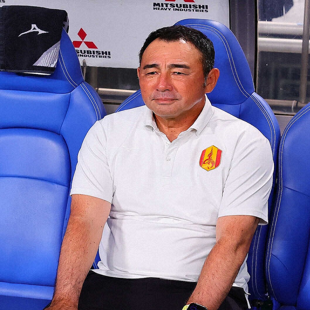 J1残留の名古屋が来季は新体制 長谷川健太監督と山口素弘GMが退任へ (2025年11月9日掲載) - ライブドアニュース