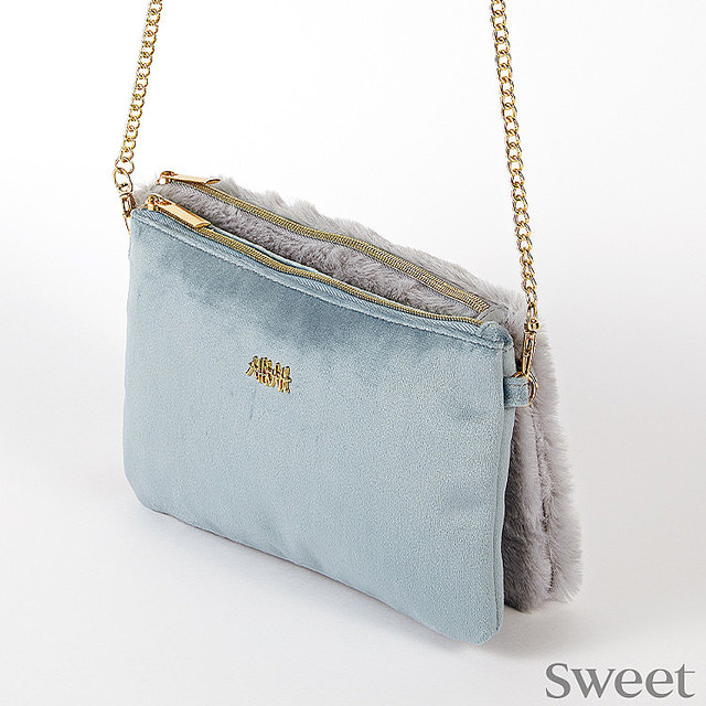 AHAKAHの上品で素敵な付録♡ 特製ポシェット2個セット。増刊号はチェーンつきおしゃれ長財布 - Peachy - ライブドアニュース