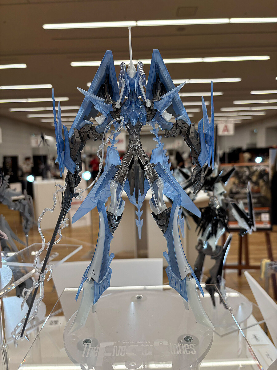 【画像】「ファイブスター物語」より「VSMS ゲートシオンマーク3 リッタージェット・破烈の人形」が公開【#ホビラン32】「VSMS ディー・カイゼリン」の原型も展示 2/13 - ライブドアニュース