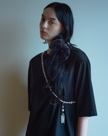 【画像】ジュエリーブランドIRIS47(イリスフォーセブン)から新作″texture″を発売。クラッシックをモダンに解釈し、印象的な顔周りを作るジュエリーや喜びの感情を引きこす美学を追求した ...