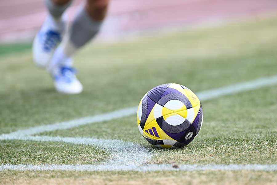 J2で選手もうなだれた判定「VARがあれば」 ゴールライン上の攻防に「肉眼では判断できない」 - ライブドアニュース