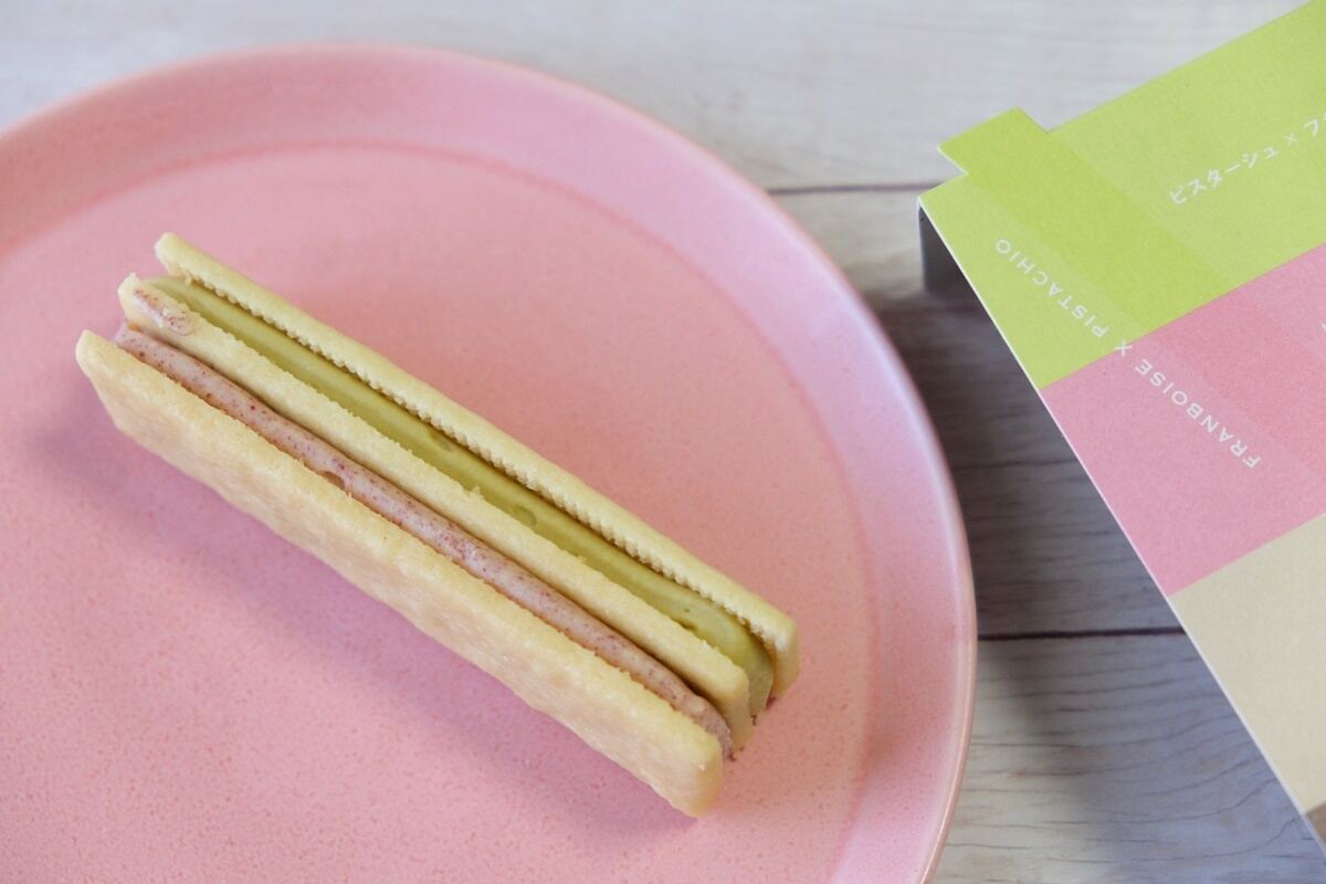 現役旅ライターが選ぶ東京駅みやげ 第4回 【東京駅限定】あまみカオリ研究所のバターサンド「KASA-NETA」 - 2種のクリームとサブレのマリアージュが絶妙 - ライブドアニュース