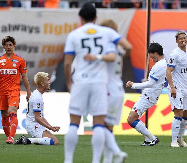 【画像】悩める鹿島がトンネル脱出 “原点回帰”4―4―2奏功!連敗4で止めた 優磨は1G1Aで起爆剤に - ライブドアニュース