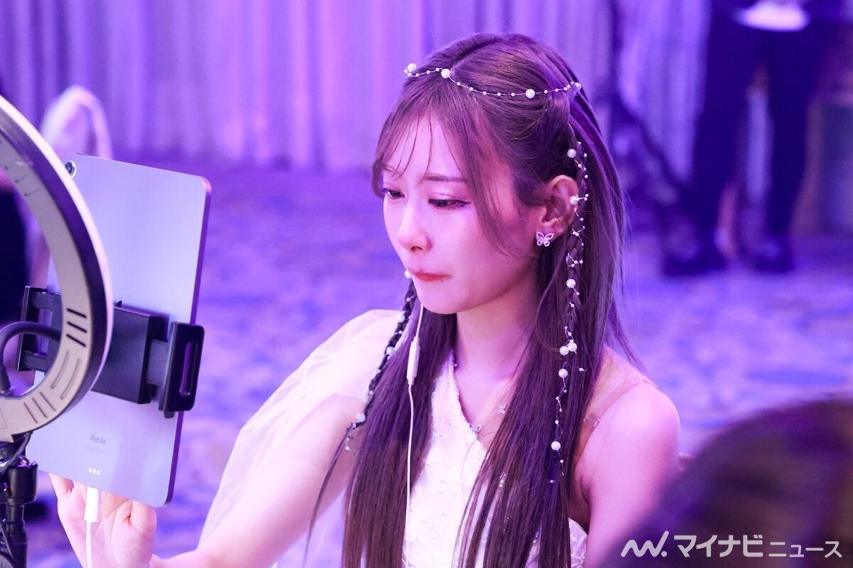 【画像】セクシードレスで美の競演! ライバー45名が集結した17LIVEイベント「Christmas Party 2024」に潜入取材 20/25 - ライブドアニュース