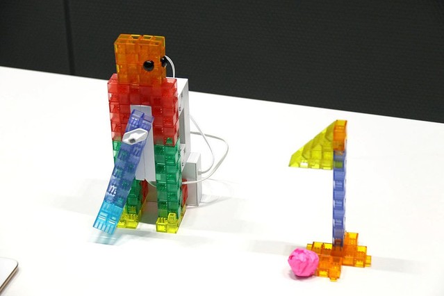 ソニー、子どもの好奇心と工夫力を育むプログラミング学習「CREATE by KOOV」 - ライブドアニュース