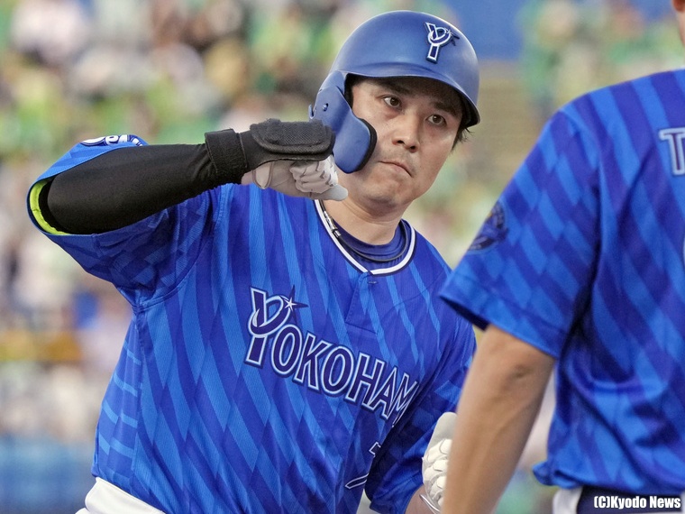 DeNA・三浦大輔監督「ぜひ残って欲しい」、「来年優勝するには間違いなく必要な選手」国内FA権取得の佐野の残留を熱望 - ライブドアニュース