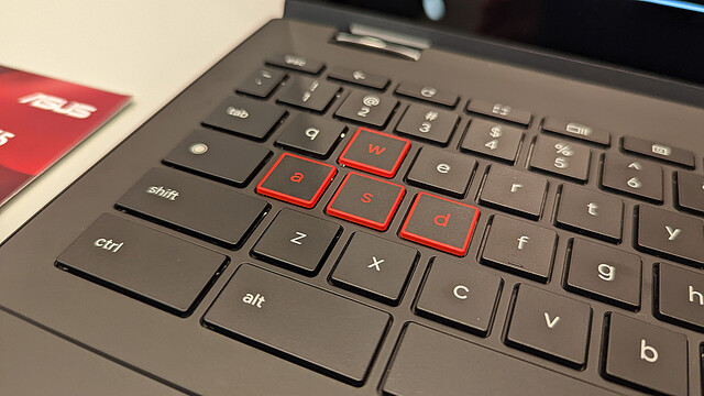 【画像】ASUSがクラウドゲーミング用途のゲーミングChromebook「Vibe CX55 Flip（CX5501）」を発表 7/10 ...