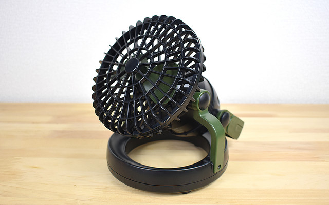 扇風機とライトが1台に!? 自由自在に角度を調節できる「FAN＆WARM LIGHT」レビュー (2021年6月30日掲載) - ライブドアニュース