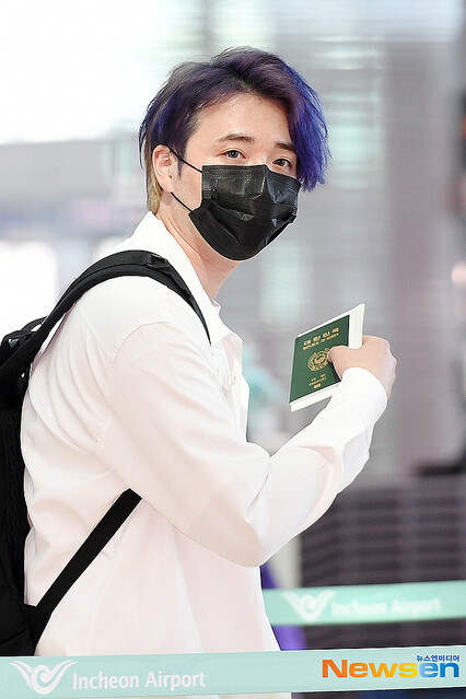 【画像】【PHOTO】TARGETのZETH、日本でのソロ活動のため出国…明るい表情で挨拶 3/7 - ライブドアニュース