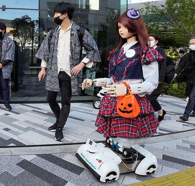 「ちょもろー」でロボットパレードを見てきたよ！パレードに登場したユニークなロボットたちまとめ - ライブドアニュース