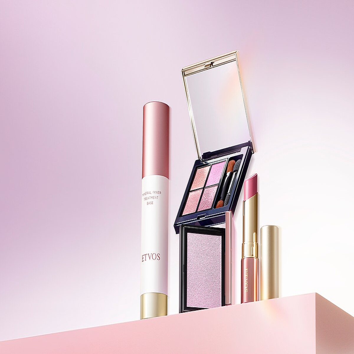 【ETVOS（エトヴォス）×クリスマスコフレ2023】アイシャドウパレットやリップなどホリデーらしさたっぷりの限定コスメのセットは必見！ (2023年8月20日掲載) - Peachy ...