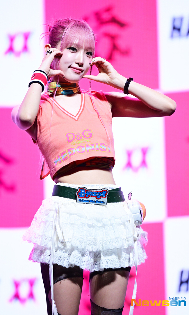 【画像】【PHOTO】IZ*ONE出身チェ・イェナ、2ndシングル「HATE XX」発売記念ショーケースを開催 4/12 - ライブドアニュース