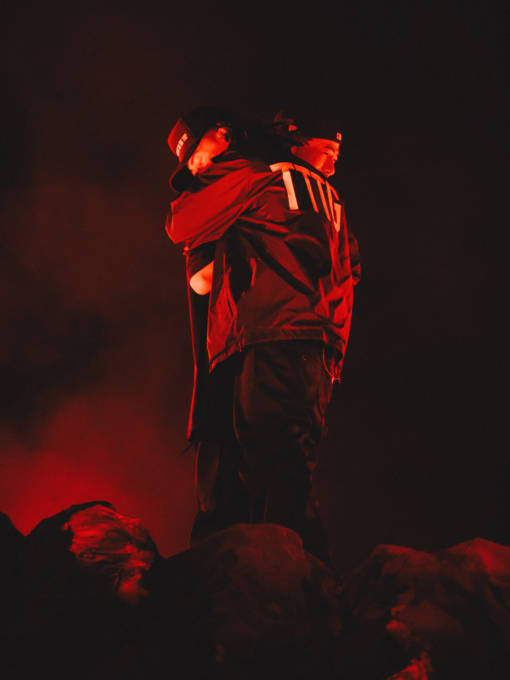 AK-69と\ellow Bucksが一夜限りの特別ライブ「AK\B」を日本ガイシホールで開催！満員の観客が熱狂 (2024年2月27日掲載 ...