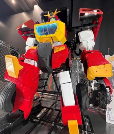 身長2.5mの変形ロボ「勇者ファイバリオン」展示、秋葉原にロボットゴコロをくすぐる新スポット「Akiba Robolabo Meetup」オープン - ライブドアニュース