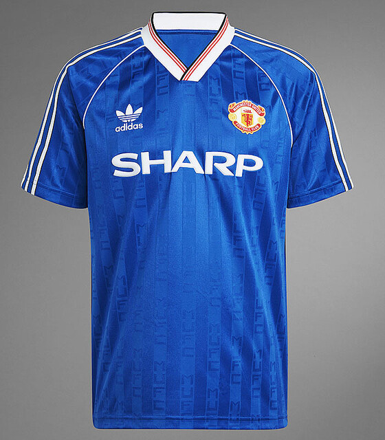 『マンチェスター・ユナイテッド × adidas Originals』からレトロコレクション登場！あの“完コピ”ユニもあるぞ - ライブドアニュース