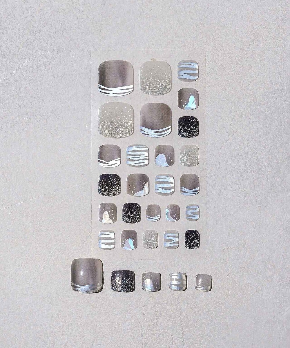 【3COINSのジェルネイルシール】がさすがーッ！！ 550円で手足、即夏映え♡ - Peachy - ライブドアニュース