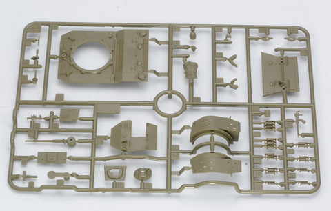 【画像】「1/48 アメリカ軽戦車 M5A1 スチュアート」レビュー偵察能力に優れた機敏な戦車を、全長約10cmで表現 6/51 - ライブドアニュース