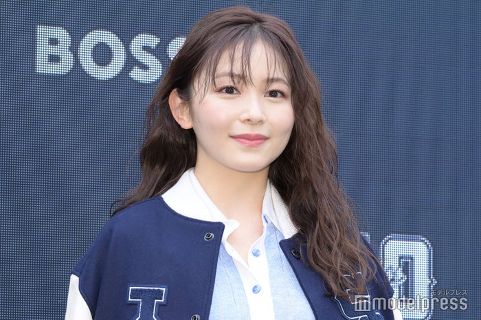 久間田琳加、色白美脚際立つ衣装姿披露「グッと大人っぽくなってる」「セクシー」と反響 - ライブドアニュース