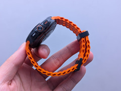 au、「Galaxy Watch Ultra」を7月31日発売 - ライブドアニュース