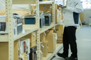 【画像】Ankerの修理センターに潜入！急成長を支えるサポート体制のこだわりを聞いた 7/20 - ライブドアニュース