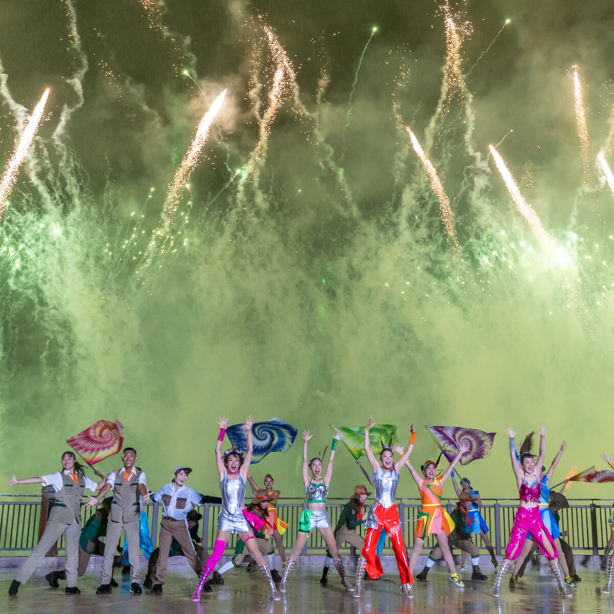 森岡毅氏・加藤武氏登壇、花火演出も！ジャングリア沖縄 開業前夜セレモニー - ライブドアニュース