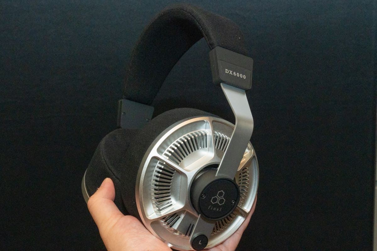 大阪でも注目のfinal「A10000」。マイク着脱完全ワイヤレス「KDT3000」で通話デモも - ライブドアニュース