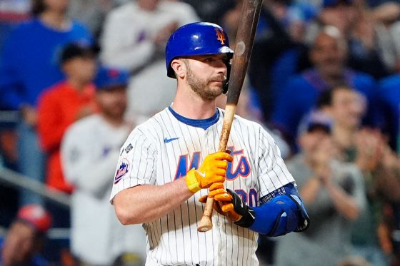 30歳で34HRも「ピークを過ぎている」 決まらぬ去就…巨漢大砲が直面した“現実” - ライブドアニュース