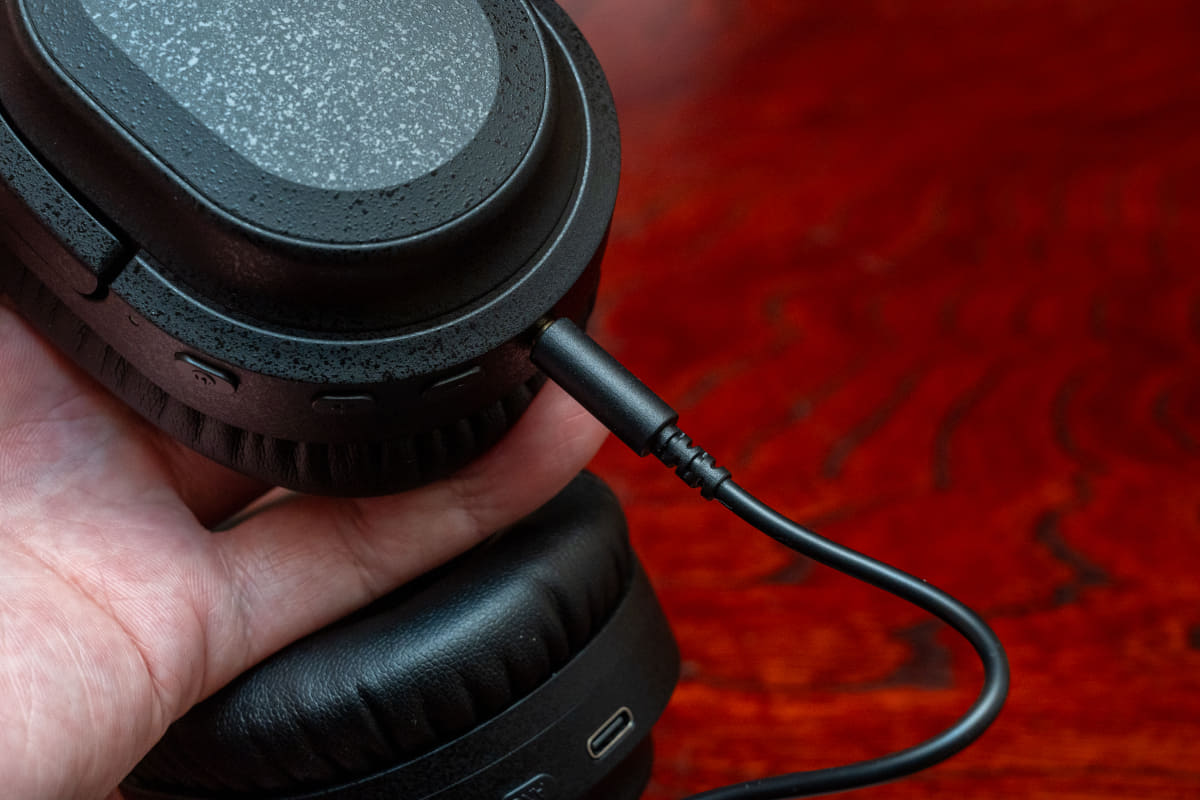 【ミニレビュー】“声”特化でボーカル曲が心地良いだけじゃない!! final「UX3000 SV」 - ライブドアニュース