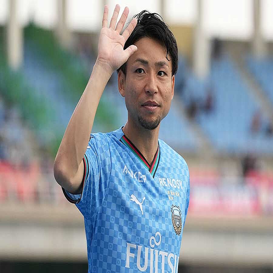 川崎FW小林悠、歴代7位J1通算140ゴール目 今季初得点でカズを抜く (2024年4月28日掲載) - ライブドアニュース