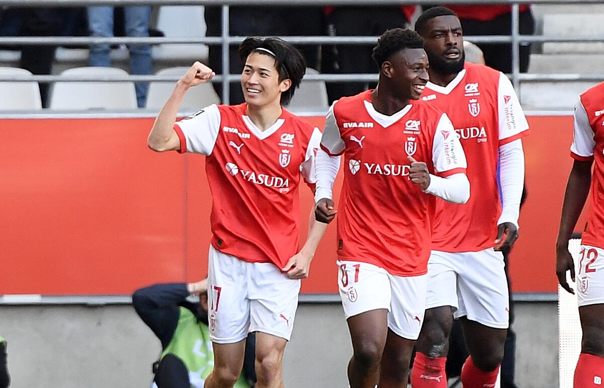 中村敬斗が1G1Aと躍動!強豪マルセイユを下したランスがリーグ戦16試合ぶりの白星を飾る【リーグ・アン】 - ライブドアニュース