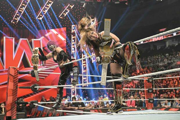 【WWE】アスカ＆カイリが前王者組を返り討ち！ カイリは世界王者リアとの意味深2ショット投稿 - ライブドアニュース