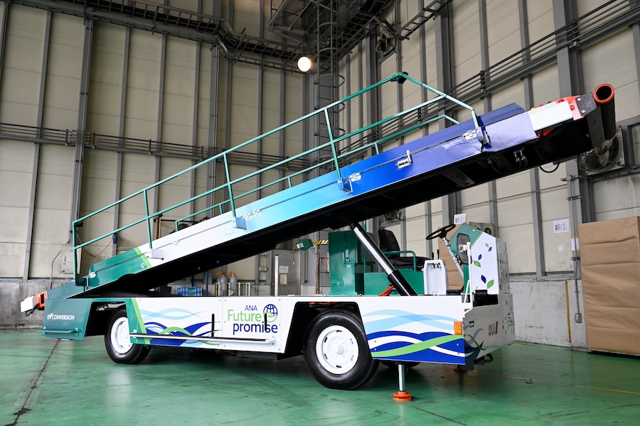 ANA、廃車対象のGSEを自社改造 94年製ベルトローダー、EV化で再利用へ - ライブドアニュース