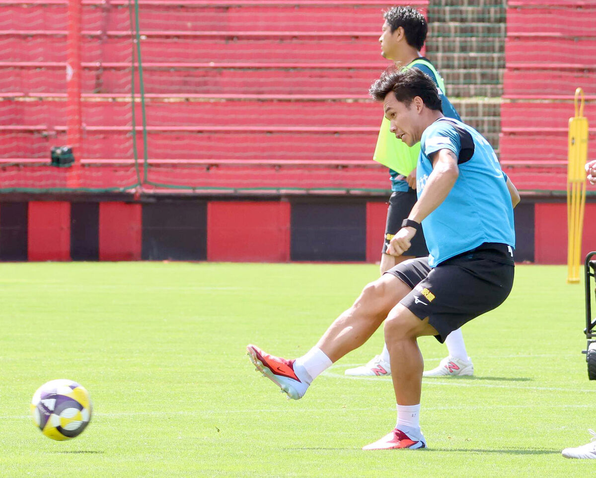 J2札幌 MFスパチョーク「今回も負けられない」…30日・ホーム大宮戦で2連勝を置き土産にタイ代表活動へ - ライブドアニュース