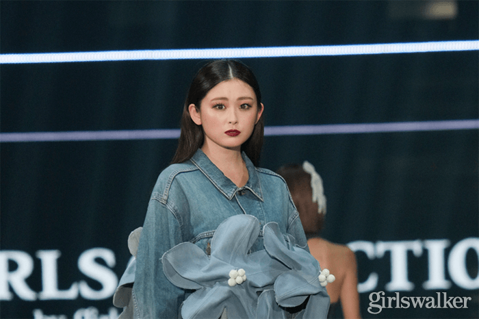 ゆうちゃみ、引き締まった圧巻のスタイルを披露♡個性的デザインが可愛いすぎるデニムコーデ - ライブドアニュース