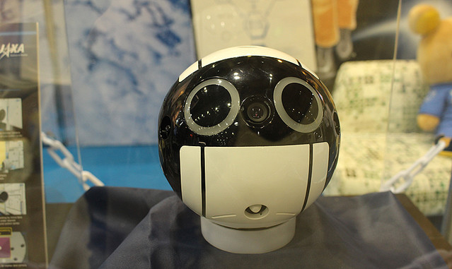 JAXAのハロ、いきまーす！宇宙ステーション向け船内ドローン『Int-Ball』は宇宙飛行士を支えるパートナー - ライブドアニュース