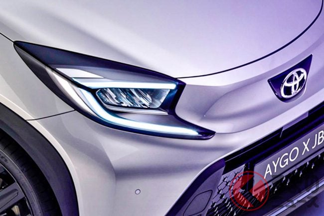 トヨタ新「コンパクトSUV」発表！ 全長3.7mの「最も小さい“SUV”」！ MT設定あり＆斬新デザイン採用の「アイゴX」にパープルな「JBLモデル」西国で登場 - ライブドアニュース