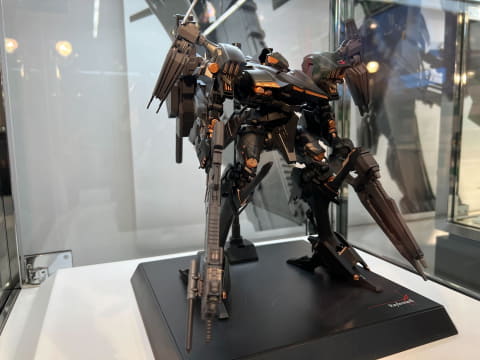 「AC4」より「DECOCTION MODELS レイレナード 03-AALIYAH Mirror Finish Ver.」が初展示！【#コト ...