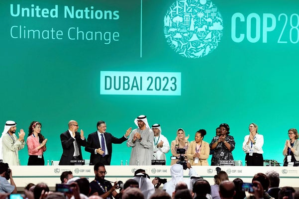 化石燃料からの「脱却」を10年で加速、COP28採択 (2023年12月13日掲載) - ライブドアニュース