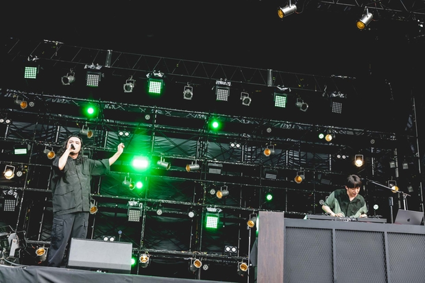 Creepy Nuts『RUSH BALL 2023』ライブレポートーー合法的な声出しに歓喜「来年再来年、もっとすごいことが待っている ...