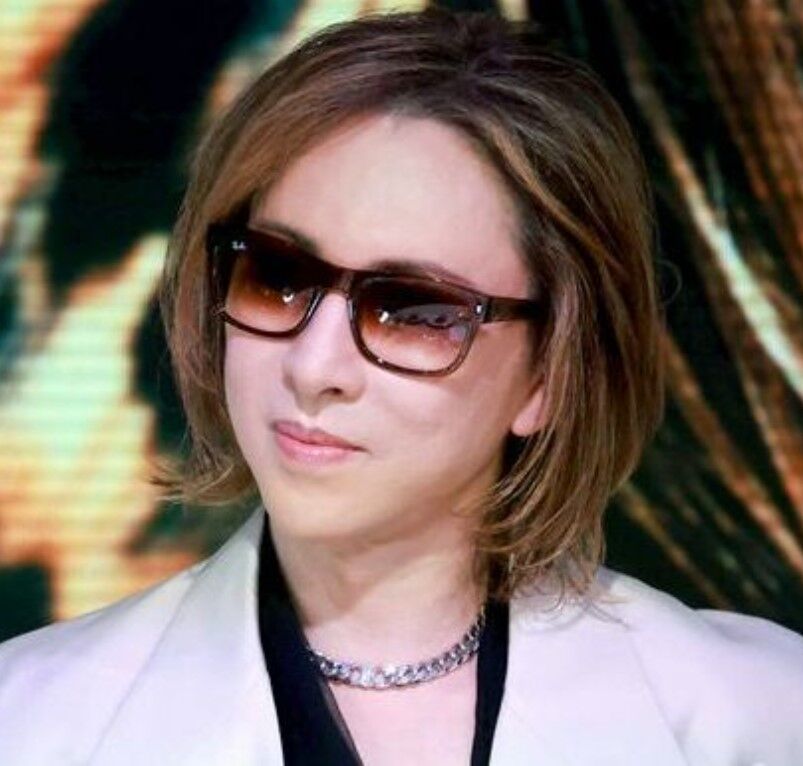 YOSHIKI 医師から決断を迫られていると告白「続けるか、引退」「ドクターストップが」昨年10月に手術 - ライブドアニュース