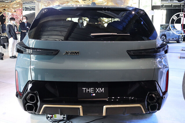 【画像】BMW史上最高に欲張りなSUV? ワンプライス2,130万円の「XM」が日本初公開! 9/14 - ライブドアニュース
