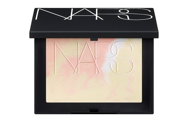 NARS23年夏コスメ、“マーブル模様の即完リフ粉”に新シェードのフェイスパウダー - Peachy - ライブドアニュース