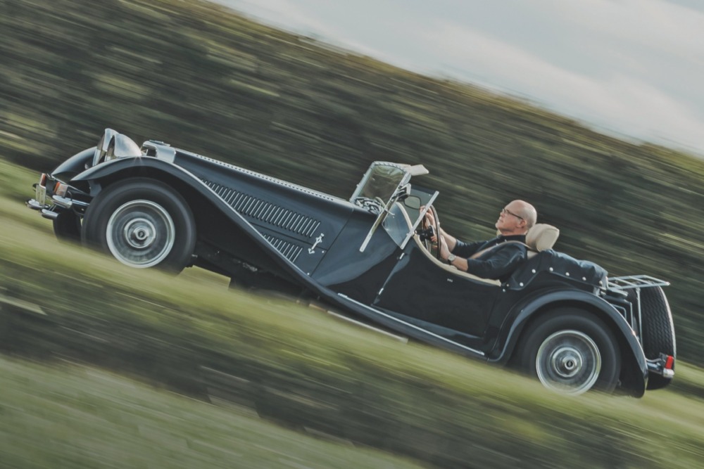 ジャガーとブガッティを愛した男の夢 パンサー：J72からカリスタまで 旧式な姿＋現代の走り！ - ライブドアニュース